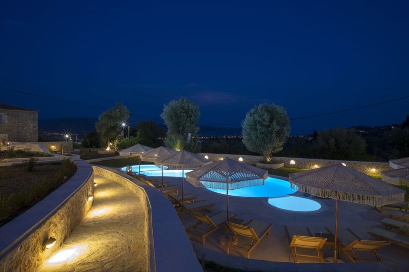 Luxury villa ideal for large groups and family vacation! in