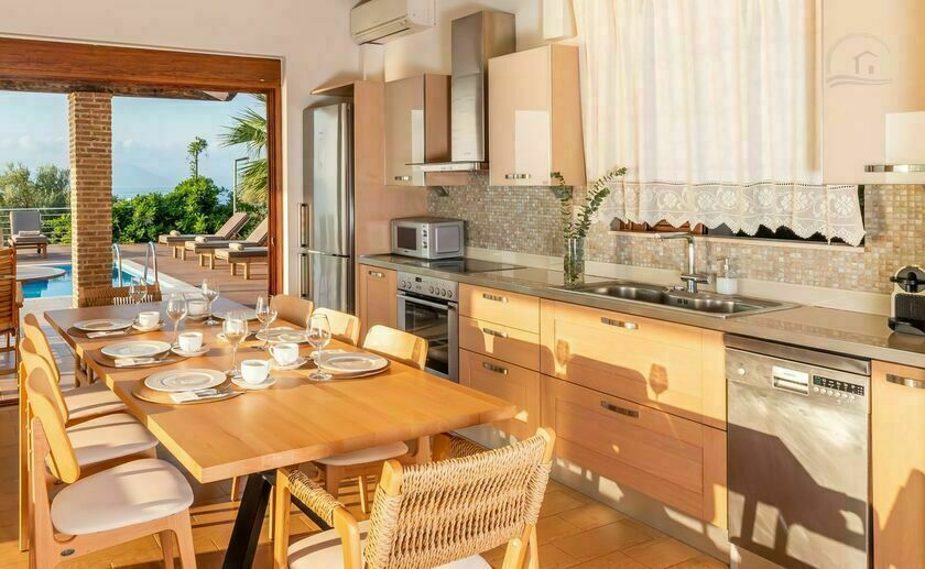 Seafront Karavi Villa - 270 degrees view & private sea access in